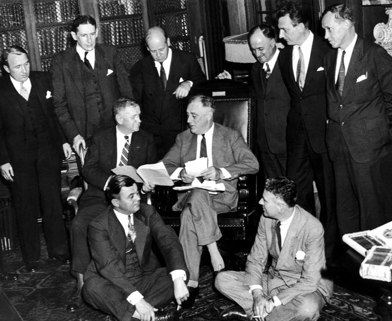 10 Things You Should Know About Socialism | Yes! Magazine