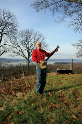 Pete Seeger at Home, a Photo Essay - Yes! Magazine